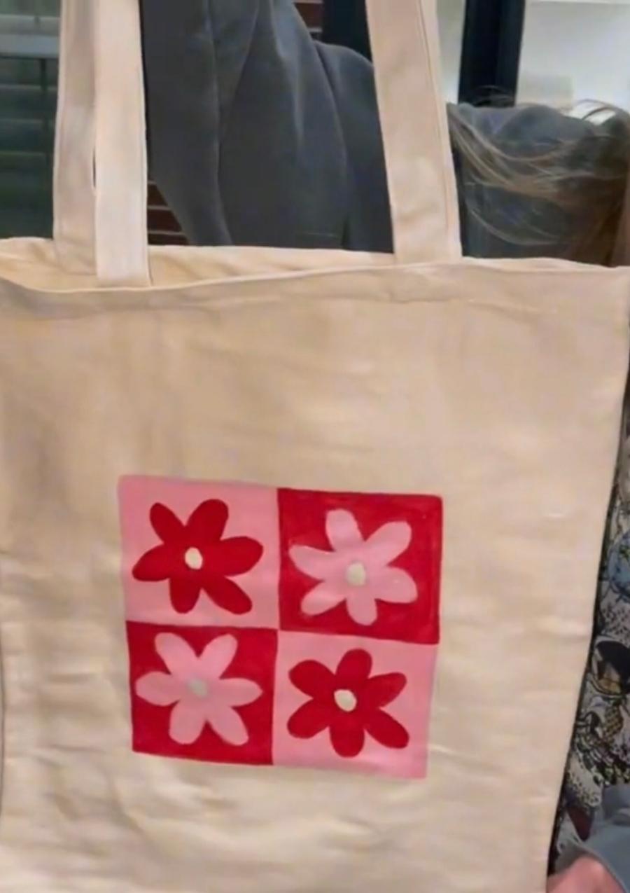 20 Insanely Cute Tote Bag Painting Ideas - Teens Society